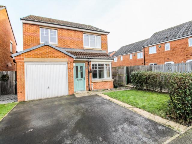 3 bedroom detached house for sale