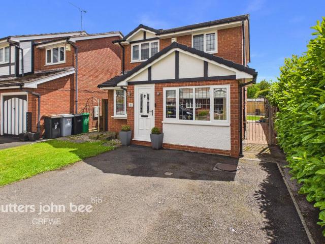 3 bedroom detached house for sale