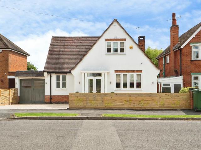 3 bedroom detached house for sale