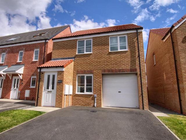 3 bedroom detached house for sale