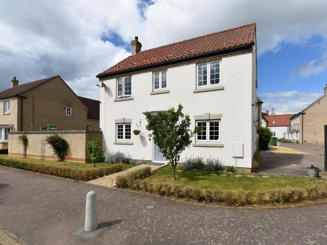 3 bedroom detached house for sale