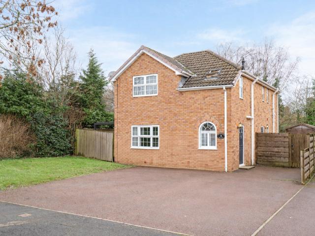 3 bedroom detached house for sale