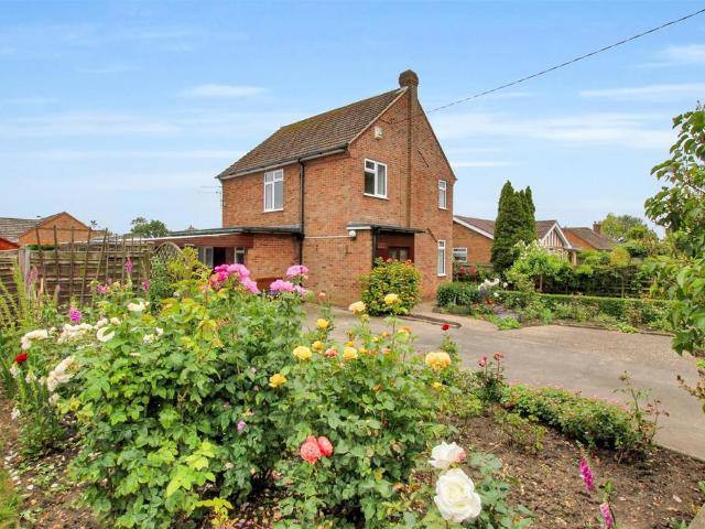 3 bedroom detached house for sale