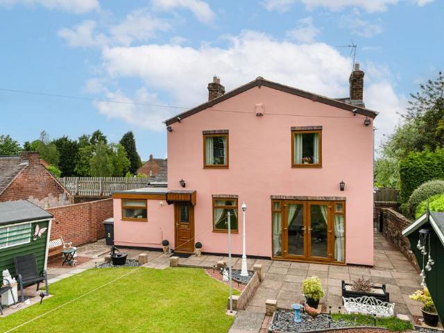 3 bedroom detached house for sale
