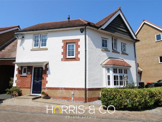 3 bedroom detached house for sale