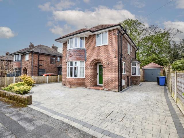 3 bedroom detached house for sale