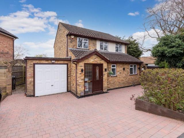 3 bedroom detached house for sale