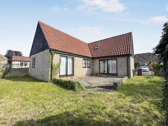 3 bedroom detached house for sale