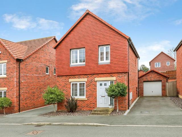 3 bedroom detached house for sale
