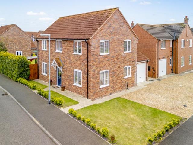 3 bedroom detached house for sale