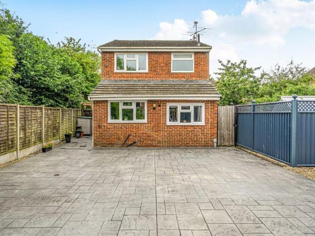 3 bedroom detached house for sale