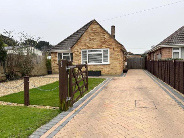 3 bedroom chalet for sale
