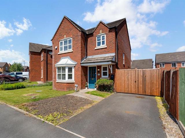 3 bedroom detached house for sale