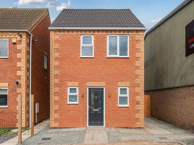 3 bedroom detached house for sale