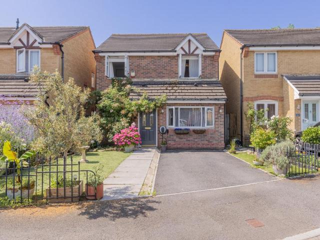 3 bedroom detached house for sale