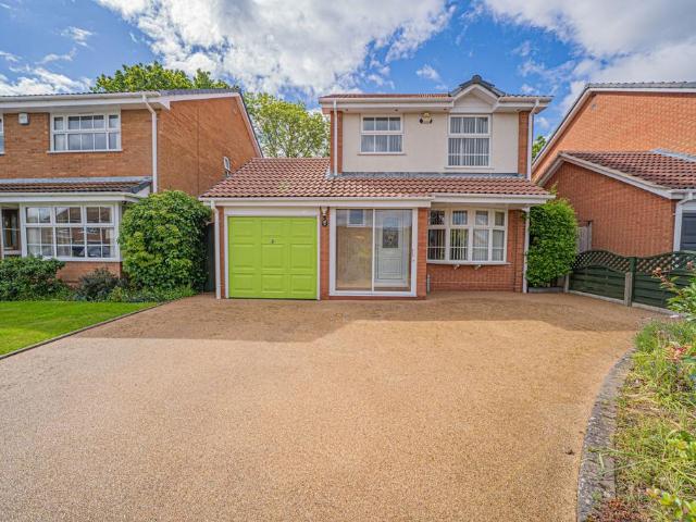 3 bedroom detached house for sale