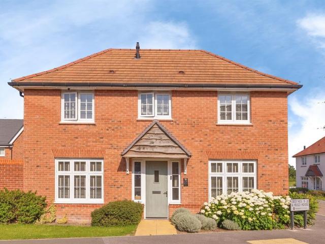3 bedroom detached house for sale