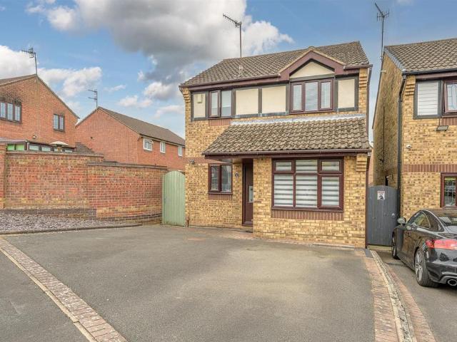 3 bedroom detached house for sale