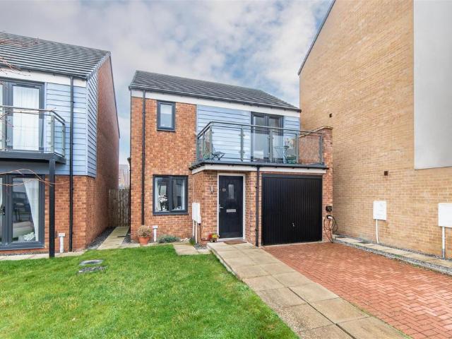 3 bedroom detached house for sale