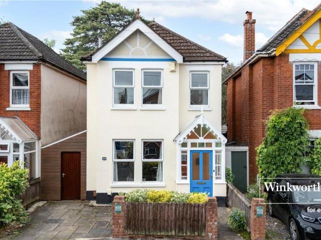 3 bedroom detached house for sale
