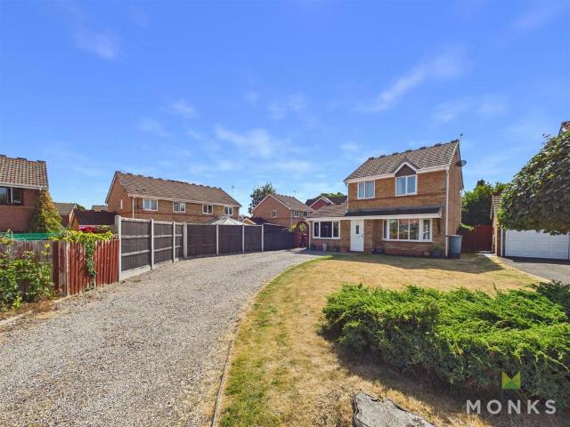 3 bedroom detached house for sale