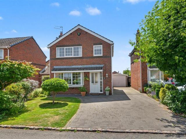 3 bedroom detached house for sale