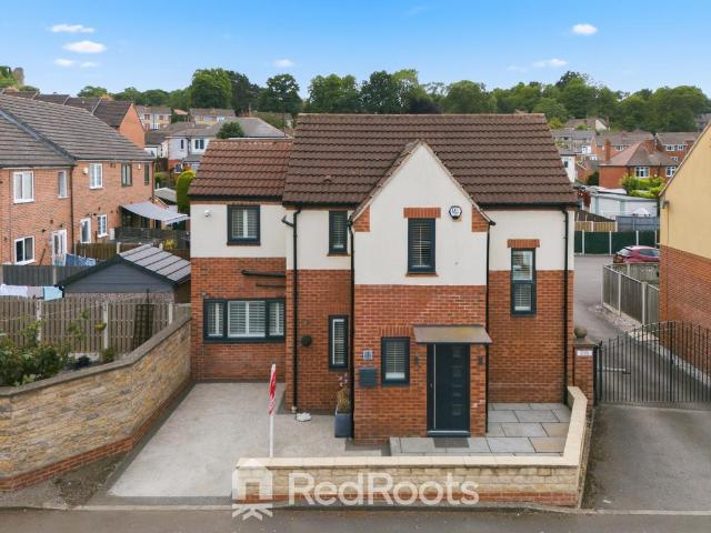 3 bedroom detached house for sale