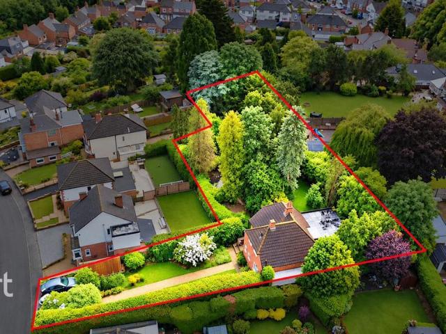 3 bedroom detached house for sale