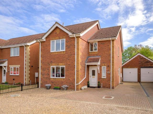 3 bedroom detached house for sale