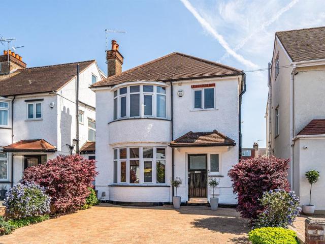 3 bedroom detached house for sale
