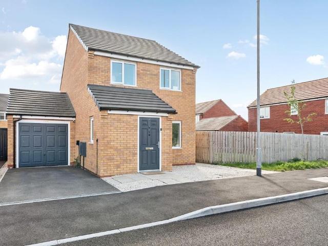 3 bedroom detached house for sale