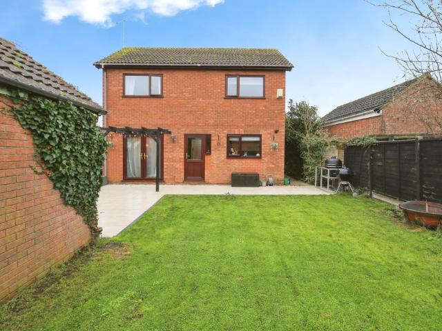 3 bedroom detached house for sale