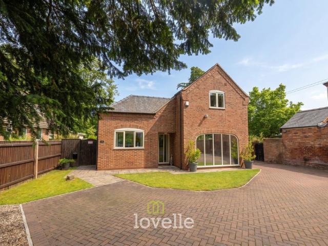 3 bedroom detached house for sale