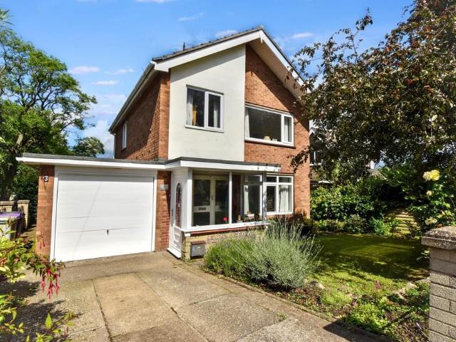3 bedroom detached house for sale