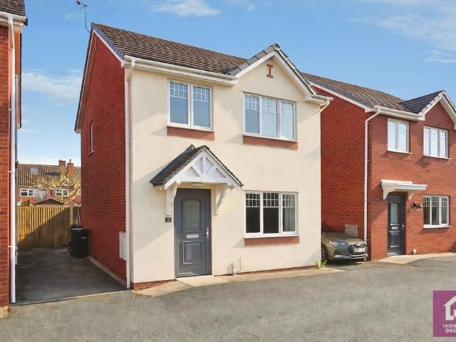 3 bedroom detached house for sale