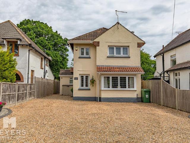 3 bedroom detached house for sale