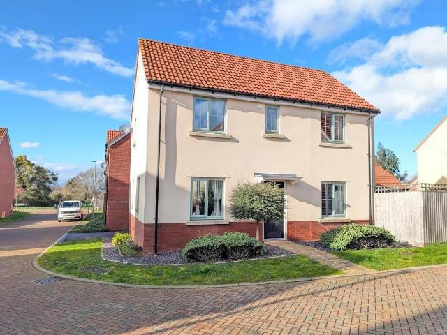 3 bedroom detached house for sale