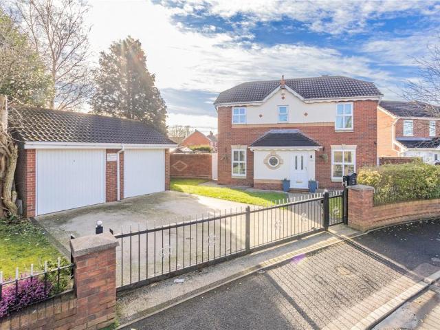 3 bedroom detached house for sale