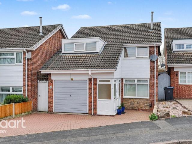 3 bedroom detached house for sale