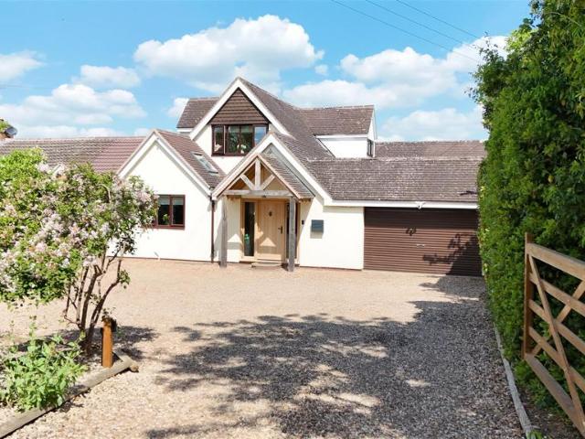 3 bedroom detached house for sale