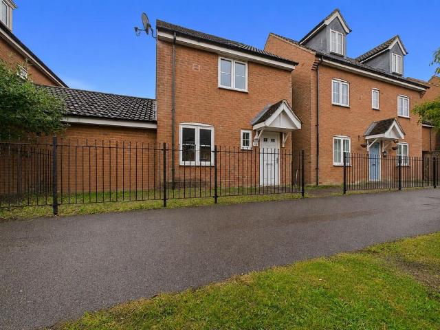 3 bedroom detached house for sale
