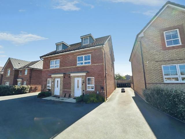 3 bedroom detached house for sale