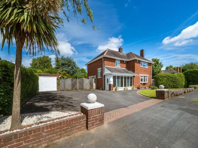 3 bedroom detached house for sale