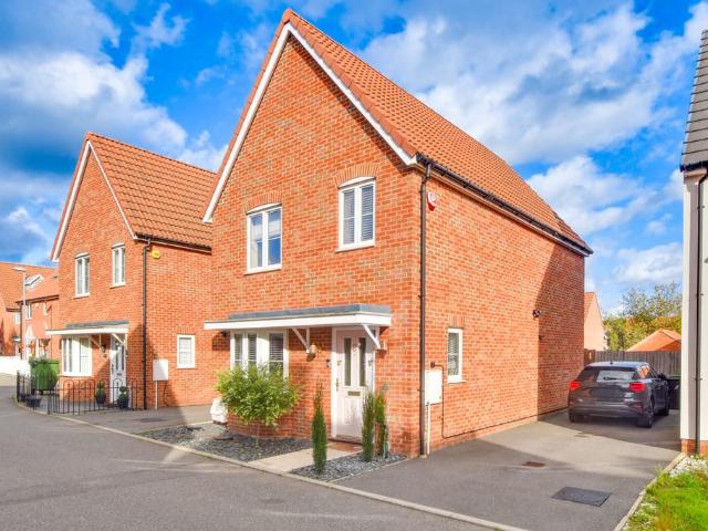 3 bedroom detached house for sale
