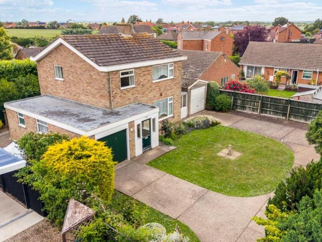 3 bedroom detached house for sale