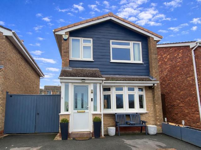 3 bedroom detached house for sale