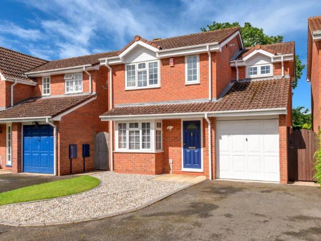 3 bedroom detached house for sale