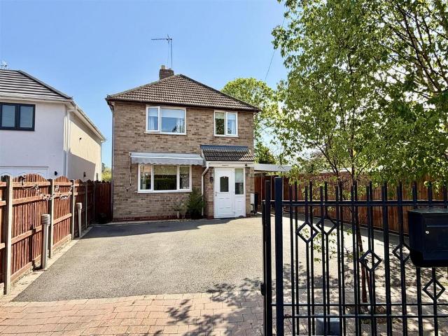 3 bedroom detached house for sale