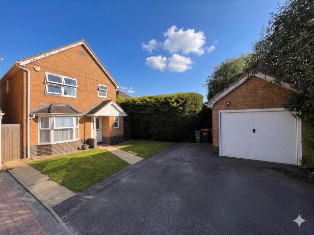 3 bedroom detached house for sale