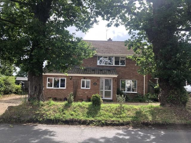 3 bedroom detached house for sale